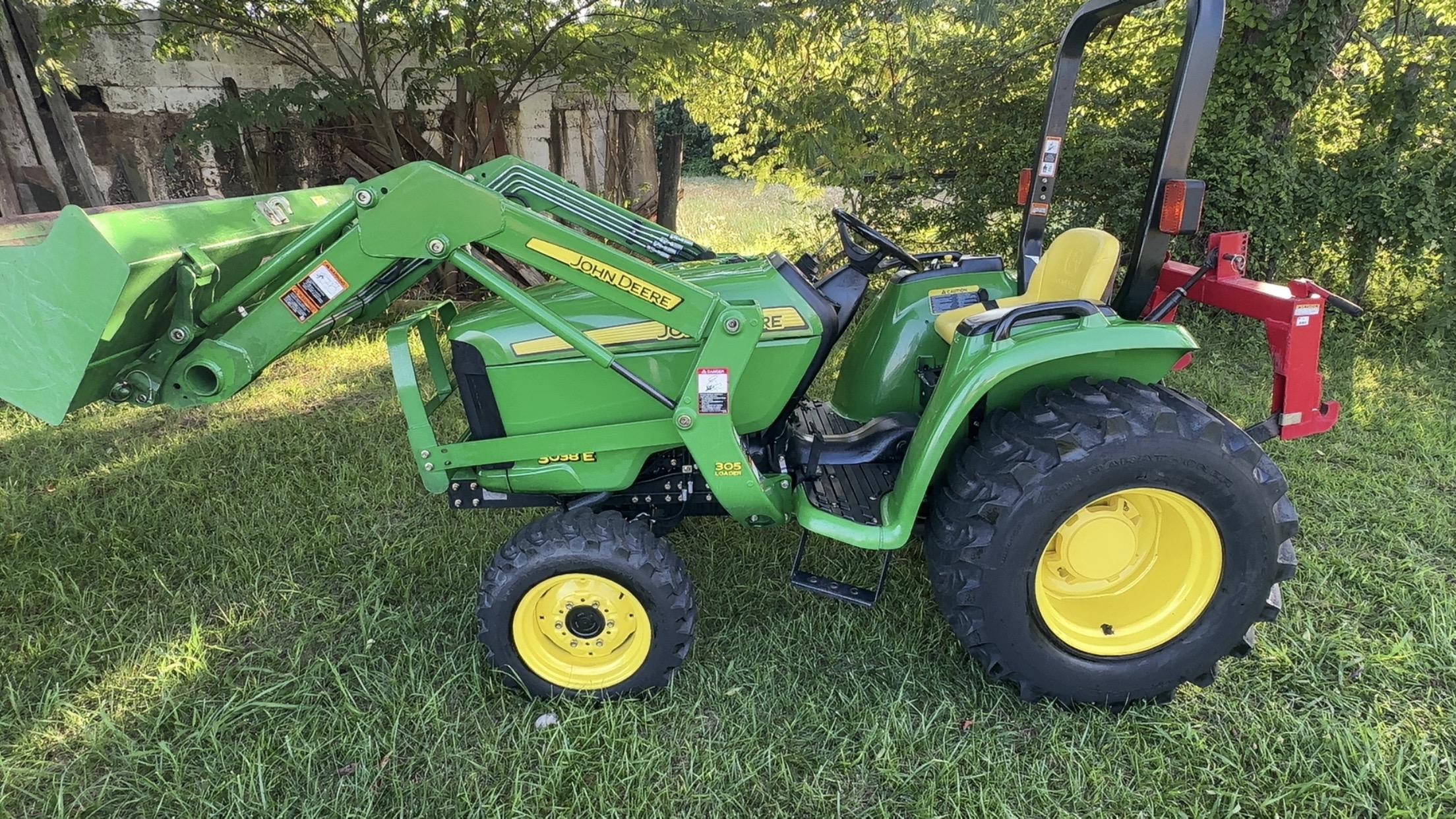2010 John Deere 3038E Tractor HSD 4WD | KG Auto Sales